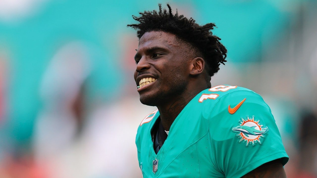 Tyreek Hill's Dream Encounter: Playing for Donald Trump as a 'Bucket ...