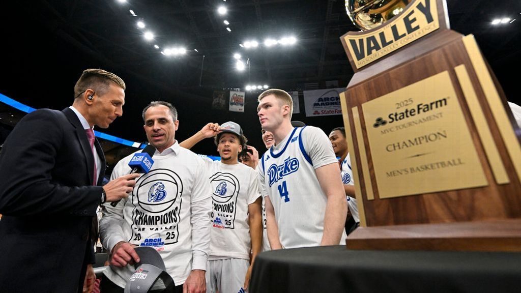 Iowa's Bold Move: Drake's Ben McCollum Takes the Helm as Head Coach